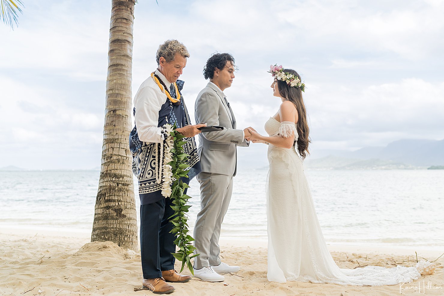 Hawaii Is Our Home - Ava & Dawson's Venue Wedding in Oahu