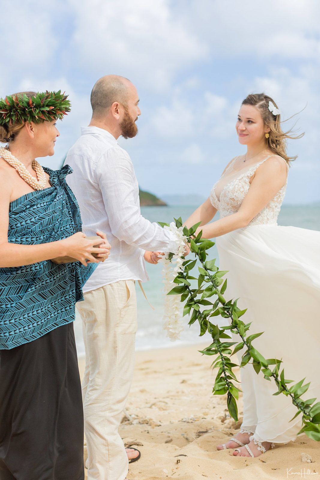Only Love George Amanda S Beach Wedding In Oahu