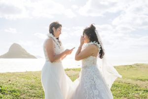 Keys To My Heart - Alaina & Katherine's Oahu Elopement