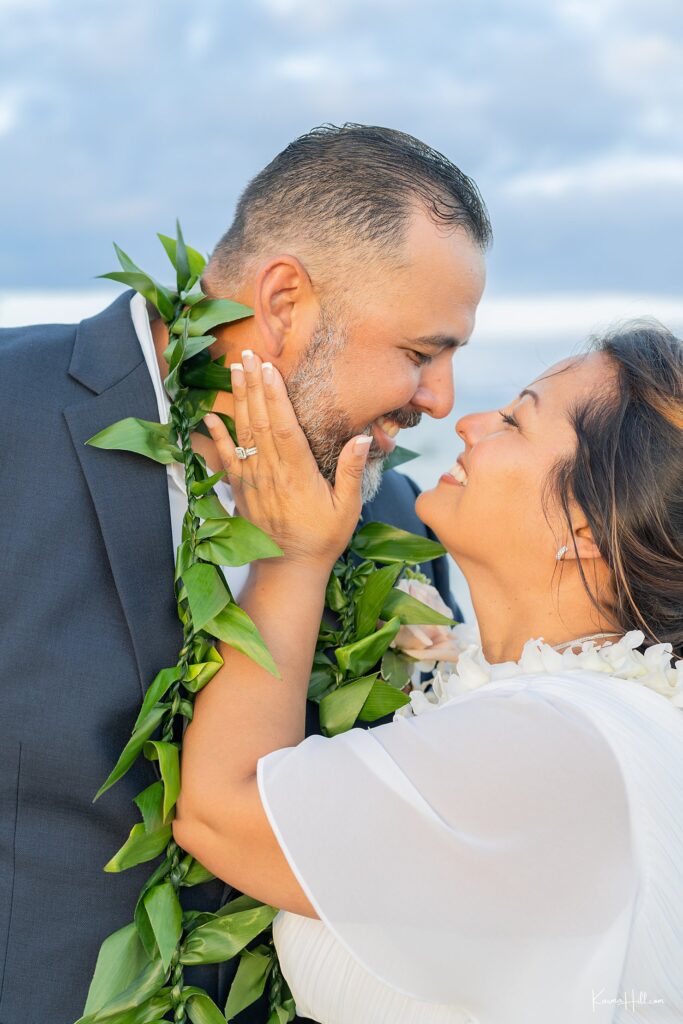 Forever Yours - Stephanie & Richard's Oahu Beach Wedding