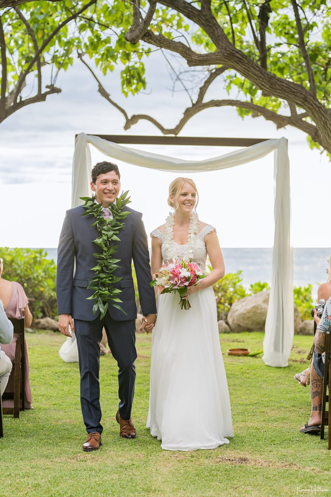 Hawaii Felt Right - Haley & Roberto's Oahu Venue Wedding