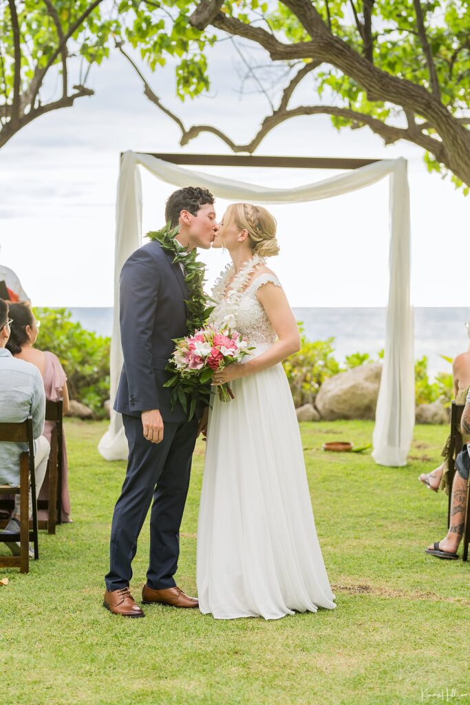 Hawaii Felt Right - Haley & Roberto's Oahu Venue Wedding