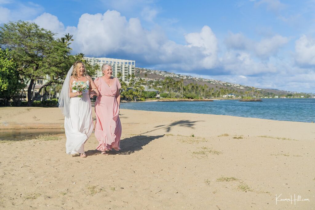 Heart Is With You - Vanessa & Cameron's Oahu Beach Wedding