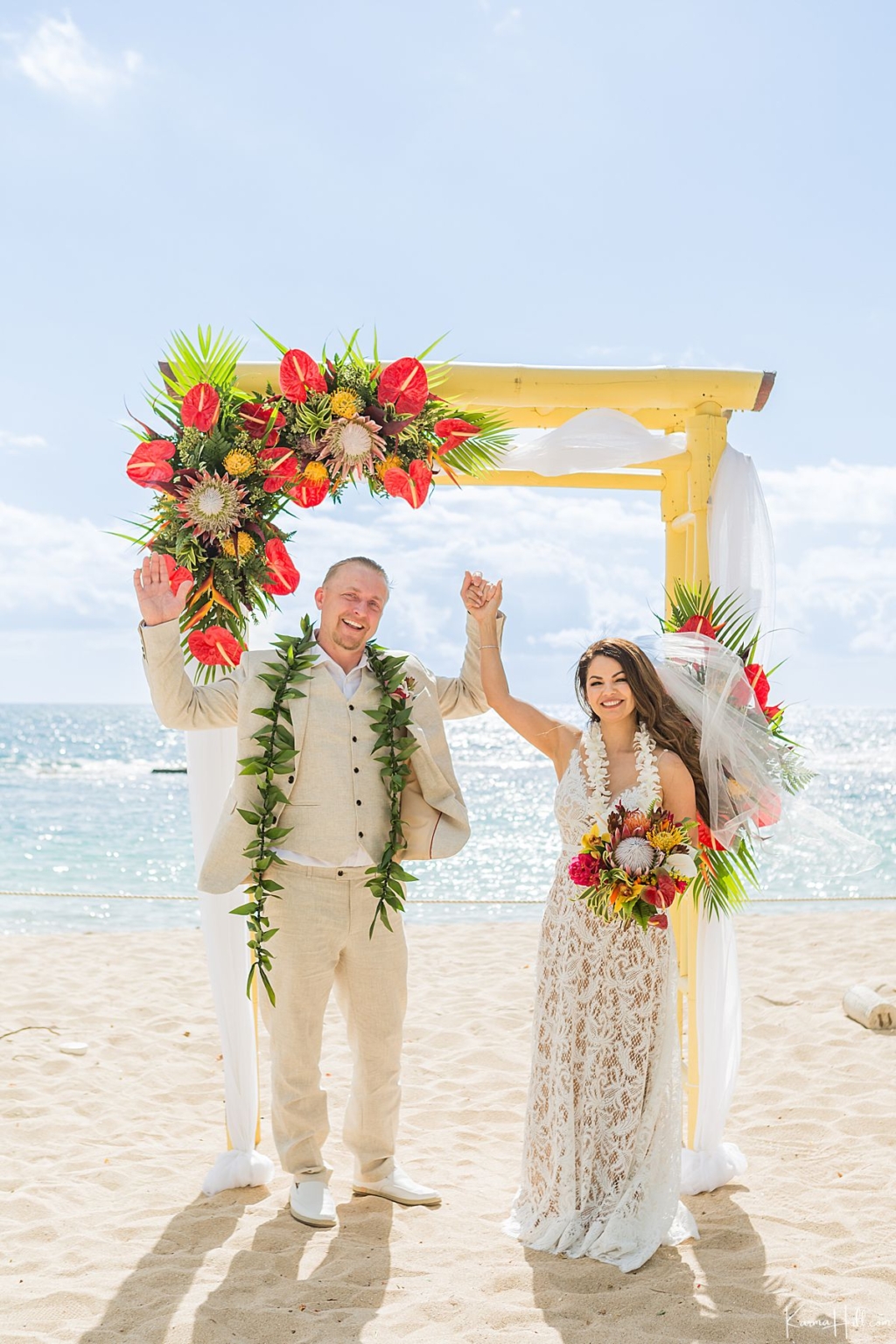 Café Romance - Ruby & Christopher's Oahu Venue Wedding