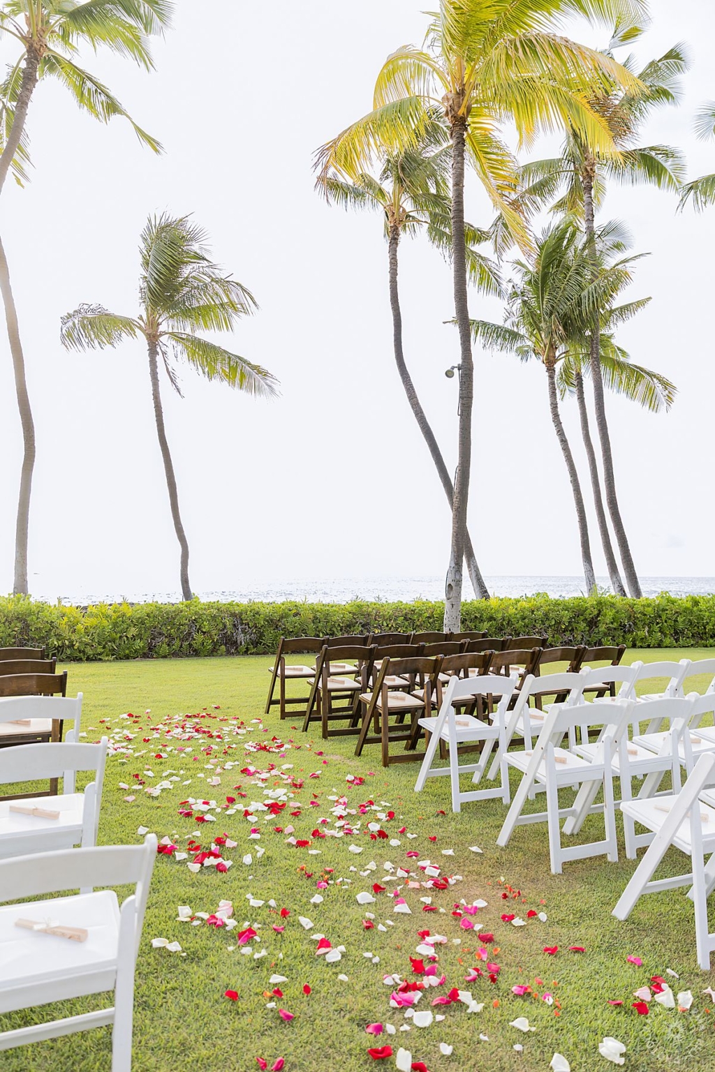 View Oahu Weddings at Venues and Beaches in Hawaii