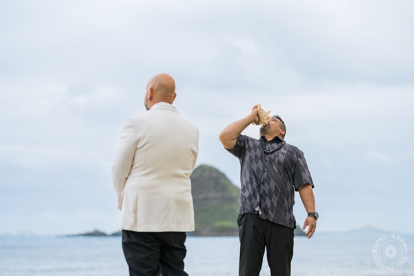 Simplicity Done Right - Jessica & Chance's Oahu Elopement
